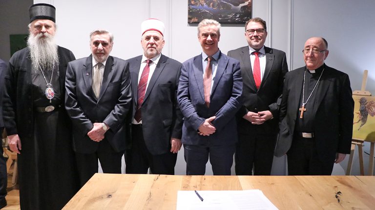 Zajednička deklaracija lidera verskih zajednica protiv rodno zasnovanog ...